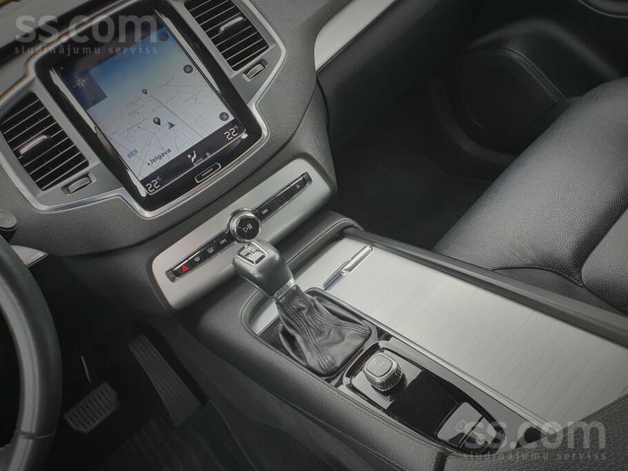 Pelēks Volvo XC90 2015 Jelgava, ar dzinēja tilpumu 2.00 L un nobraukumu 265 tūkst. km par 18600 €, foto 13 vietnē AUTOMOTO.COM.LV