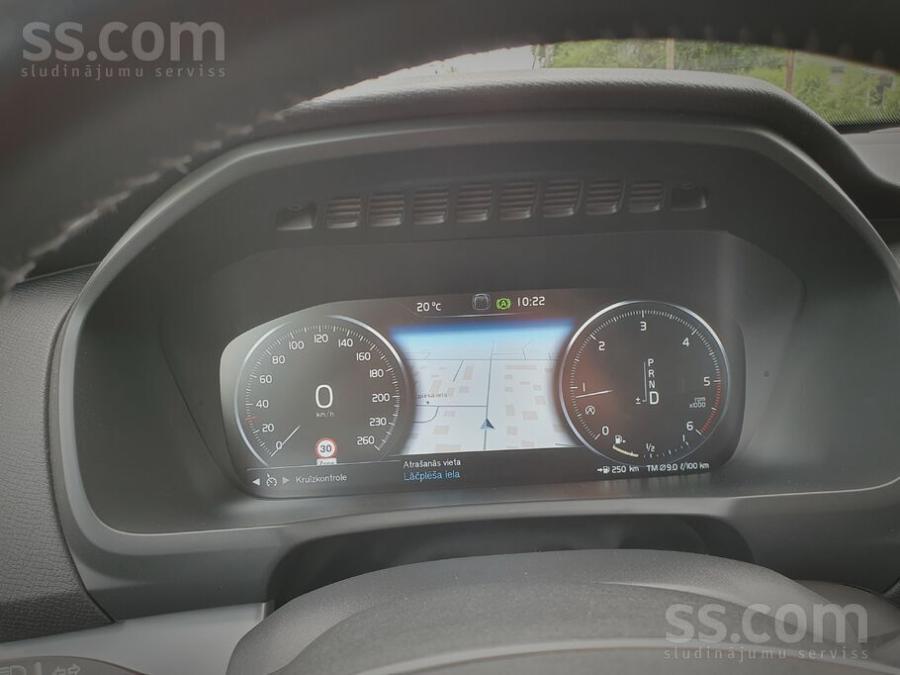 Pelēks Volvo XC90 2015 Jelgava, ar dzinēja tilpumu 2.00 L un nobraukumu 265 tūkst. km par 18600 €, foto 22 vietnē AUTOMOTO.COM.LV