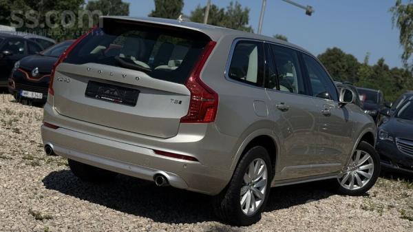 Grey Volvo XC90 2015 in Jelgava, with an engine capacity of 2.00 L and mileage of 185 thousand km for 19990 €, photo 3 on AUTOMOTO.COM.LV