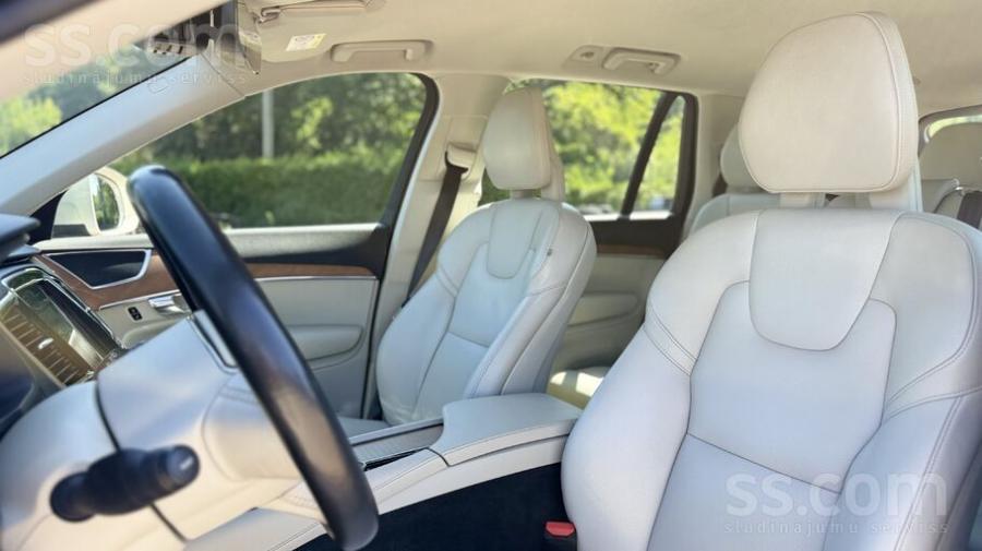 Grey Volvo XC90 2015 in Jelgava, with an engine capacity of 2.00 L and mileage of 185 thousand km for 19990 €, photo 13 on AUTOMOTO.COM.LV