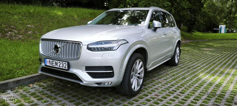 Grey Volvo XC90 2015 in Klaipeda, with an engine capacity of 2.00 L and mileage of 380 thousand km for 18999 €, photo 1 on AUTOMOTO.COM.LV