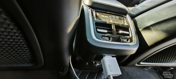 Pelēks Volvo XC90 2015 Klaipėda, ar dzinēja tilpumu 2.00 L un nobraukumu 380 tūkst. km par 18999 €, foto 10 vietnē AUTOMOTO.COM.LV