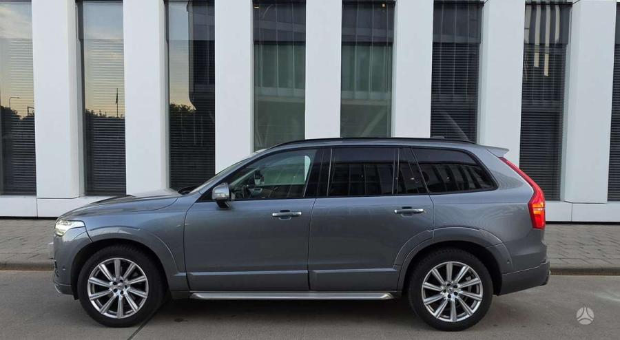 Grey Volvo XC90 2015 in Vilnius, with an engine capacity of 1.97 L and mileage of 300 thousand km for 14600 €, photo 5 on AUTOMOTO.COM.LV