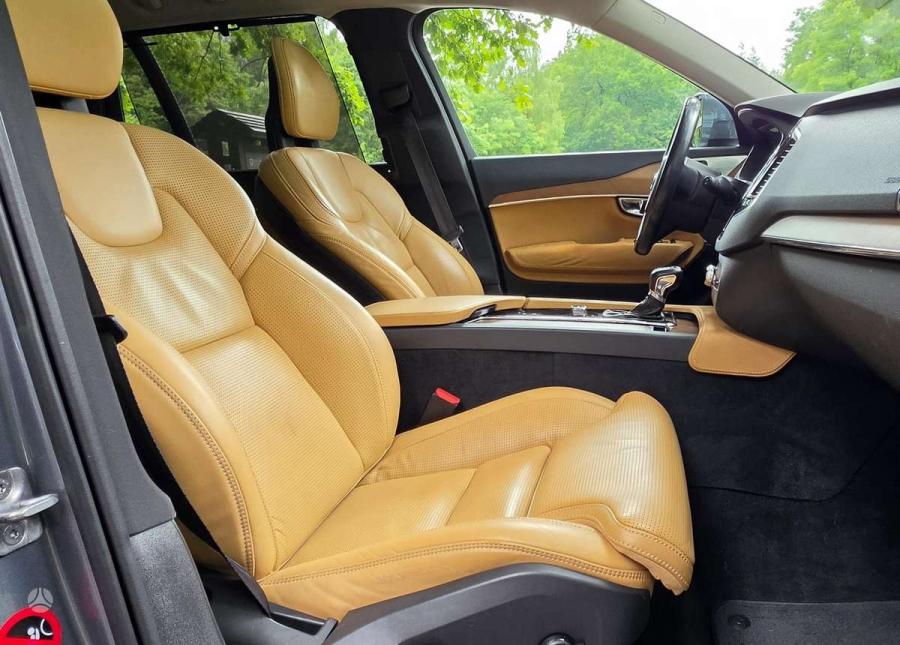 Grey Volvo XC90 2015 in Vilnius, with an engine capacity of 1.97 L and mileage of 300 thousand km for 14600 €, photo 12 on AUTOMOTO.COM.LV
