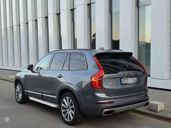 Grey Volvo XC90 2015 in Vilnius, with an engine capacity of 1.97 L and mileage of 300 thousand km for 14200 €, photo 5 on AUTOMOTO.COM.LV