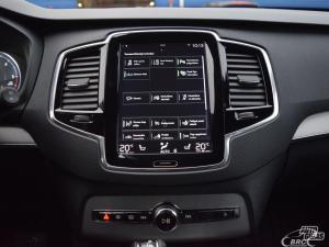 Grey Volvo XC90 2016 in Riga, with an engine capacity of 2.00 L and mileage of 185 thousand km for 22900 €, photo 7 on AUTOMOTO.COM.LV