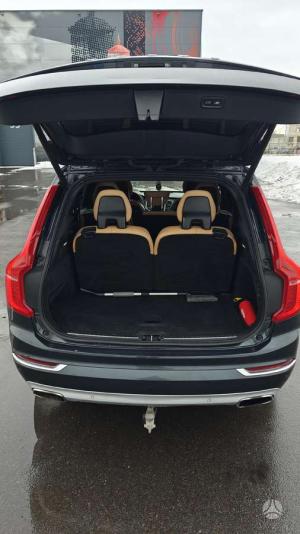 Grey Volvo XC90 2016 in Kaunas, with an engine capacity of 1.97 L and mileage of 350 thousand km for 17900 €, photo 10 on AUTOMOTO.COM.LV