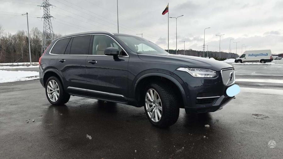 Grey Volvo XC90 2016 in Kaunas, with an engine capacity of 1.97 L and mileage of 350 thousand km for 17900 €, photo 28 on AUTOMOTO.COM.LV