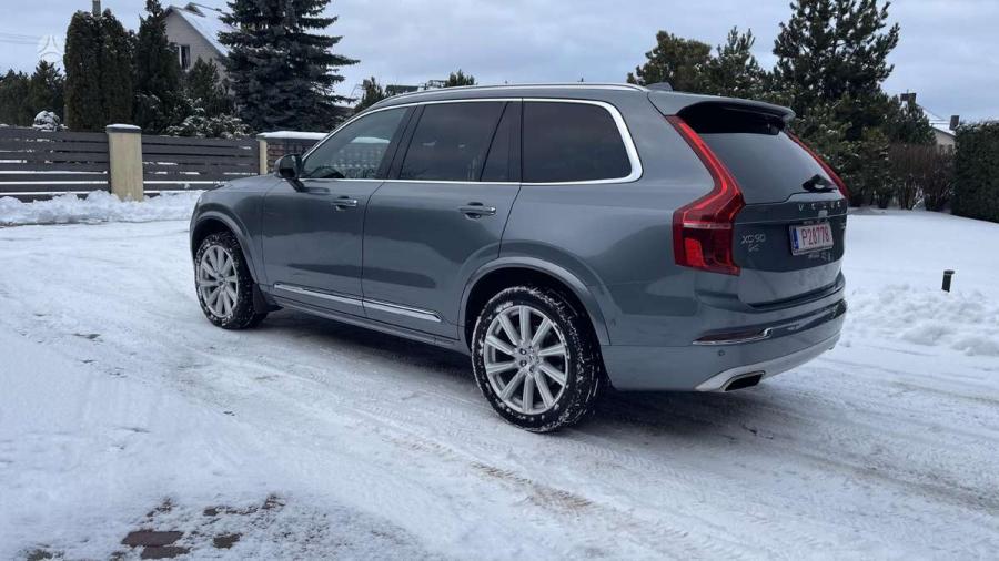 Grey Volvo XC90 2016 in Kaunas, with an engine capacity of 1.97 L and mileage of 130 thousand km for 24900 €, photo 7 on AUTOMOTO.COM.LV