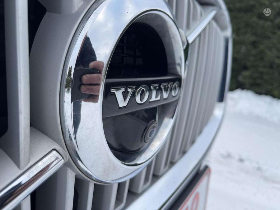 Grey Volvo XC90 2016 in Kaunas, with an engine capacity of 1.97 L and mileage of 130 thousand km for 24900 €, photo 22 on AUTOMOTO.COM.LV