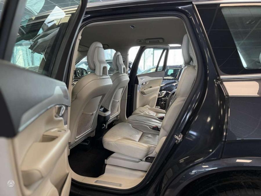 Pelēks Volvo XC90 2016 Klaipėda, ar dzinēja tilpumu 2.00 L un nobraukumu 251 tūkst. km par 23950 €, foto 4 vietnē AUTOMOTO.COM.LV