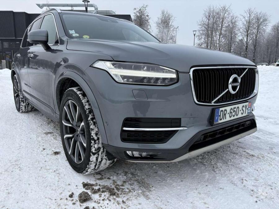 Grey Volvo XC90 2016 in Kaunas, with an engine capacity of 1.97 L and mileage of 255 thousand km for 18500 €, photo 8 on AUTOMOTO.COM.LV