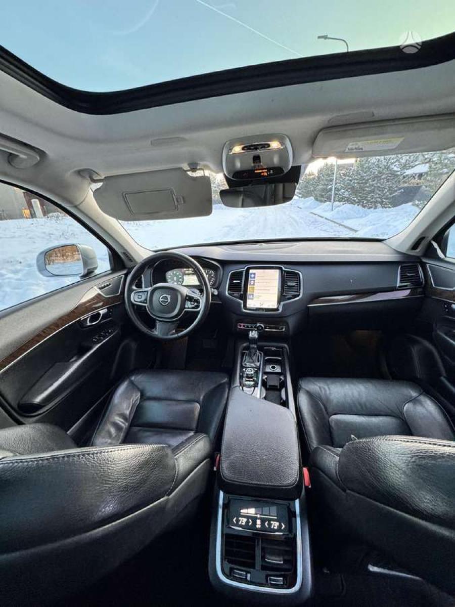 Pelēks Volvo XC90 2016 Kauņa, ar dzinēja tilpumu 1.97 L un nobraukumu 290 tūkst. km par 9999 €, foto 16 vietnē AUTOMOTO.COM.LV