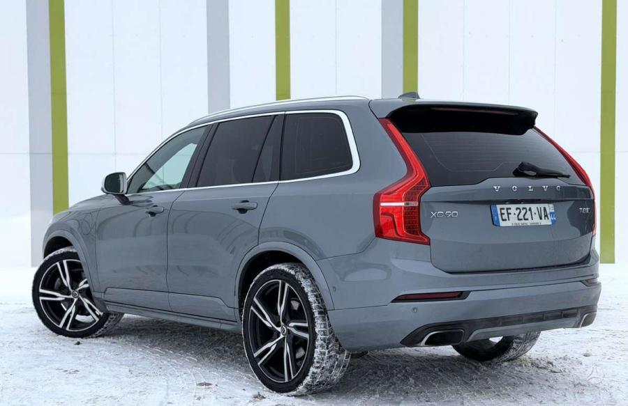 Pelēks Volvo XC90 2016 Tauragė, ar dzinēja tilpumu 1.97 L un nobraukumu 260 tūkst. km par 20800 €, foto 13 vietnē AUTOMOTO.COM.LV