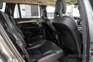 Grey Volvo XC90 2016 in Riga, with an engine capacity of 2.00 L and mileage of 195 thousand km for 23300 €, photo 9 on AUTOMOTO.COM.LV