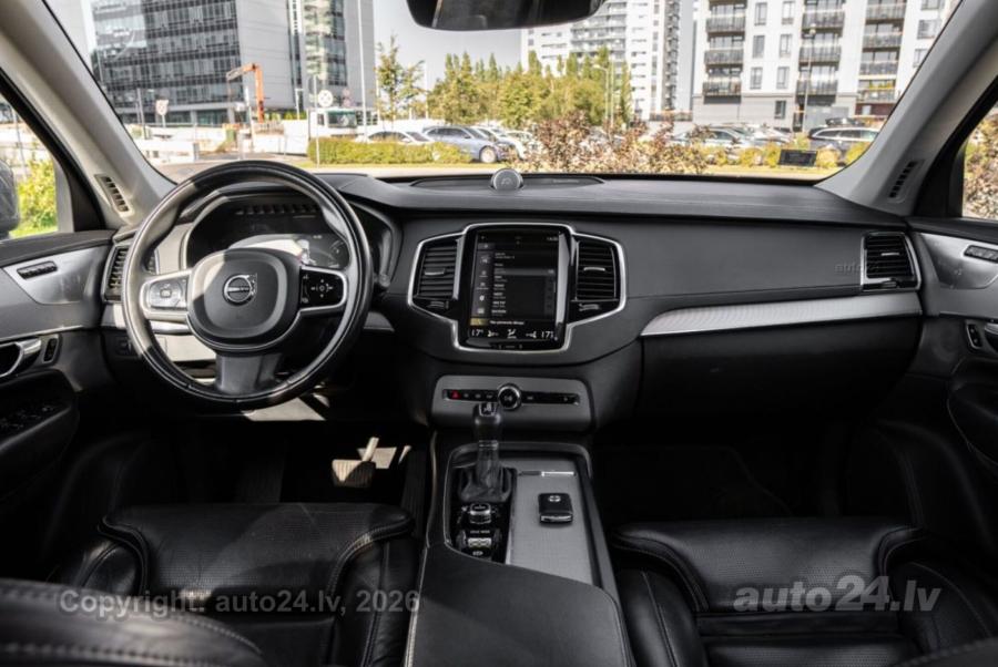 Grey Volvo XC90 2016 in Riga, with an engine capacity of 2.00 L and mileage of 195 thousand km for 23300 €, photo 10 on AUTOMOTO.COM.LV