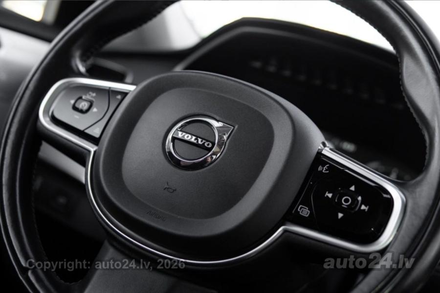 Grey Volvo XC90 2016 in Riga, with an engine capacity of 2.00 L and mileage of 195 thousand km for 23300 €, photo 15 on AUTOMOTO.COM.LV