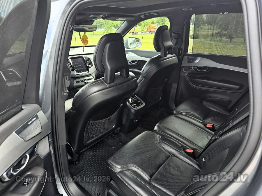 Grey Volvo XC90 2016 in Tallinn, with an engine capacity of 2.00 L and mileage of 143 thousand km for 23500 €, photo 8 on AUTOMOTO.COM.LV