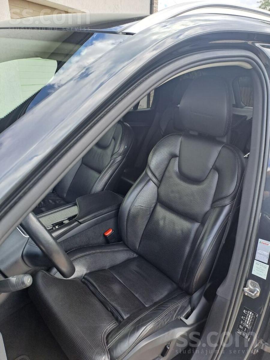 Pelēks Volvo XC90 2016 Tukums, ar dzinēja tilpumu 2.00 L un nobraukumu 263 tūkst. km par 18900 €, foto 10 vietnē AUTOMOTO.COM.LV
