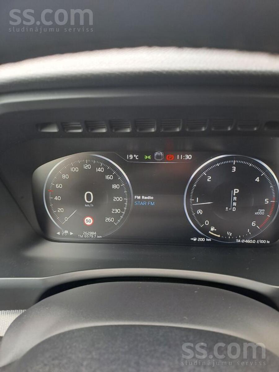 Pelēks Volvo XC90 2016 Tukums, ar dzinēja tilpumu 2.00 L un nobraukumu 263 tūkst. km par 18900 €, foto 15 vietnē AUTOMOTO.COM.LV