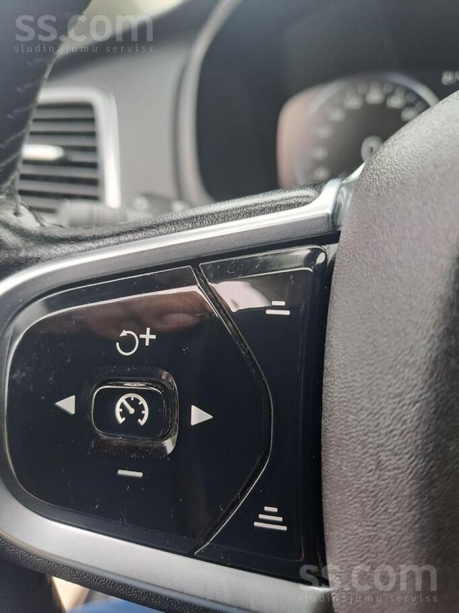 Pelēks Volvo XC90 2016 Tukums, ar dzinēja tilpumu 2.00 L un nobraukumu 263 tūkst. km par 18900 €, foto 22 vietnē AUTOMOTO.COM.LV