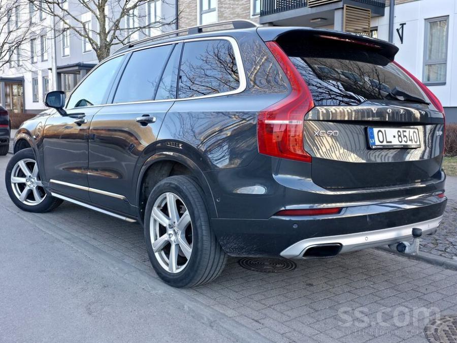 Pelēks Volvo XC90 2016 Rīga, ar dzinēja tilpumu 2.00 L un nobraukumu 273 tūkst. km par 18490 €, foto 3 vietnē AUTOMOTO.COM.LV