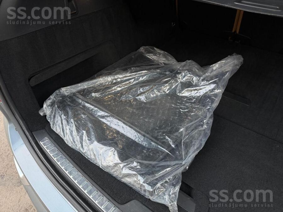 Pelēks Volvo XC90 2016 Ogre, ar dzinēja tilpumu 2.00 L un nobraukumu 193 tūkst. km par 20900 €, foto 14 vietnē AUTOMOTO.COM.LV