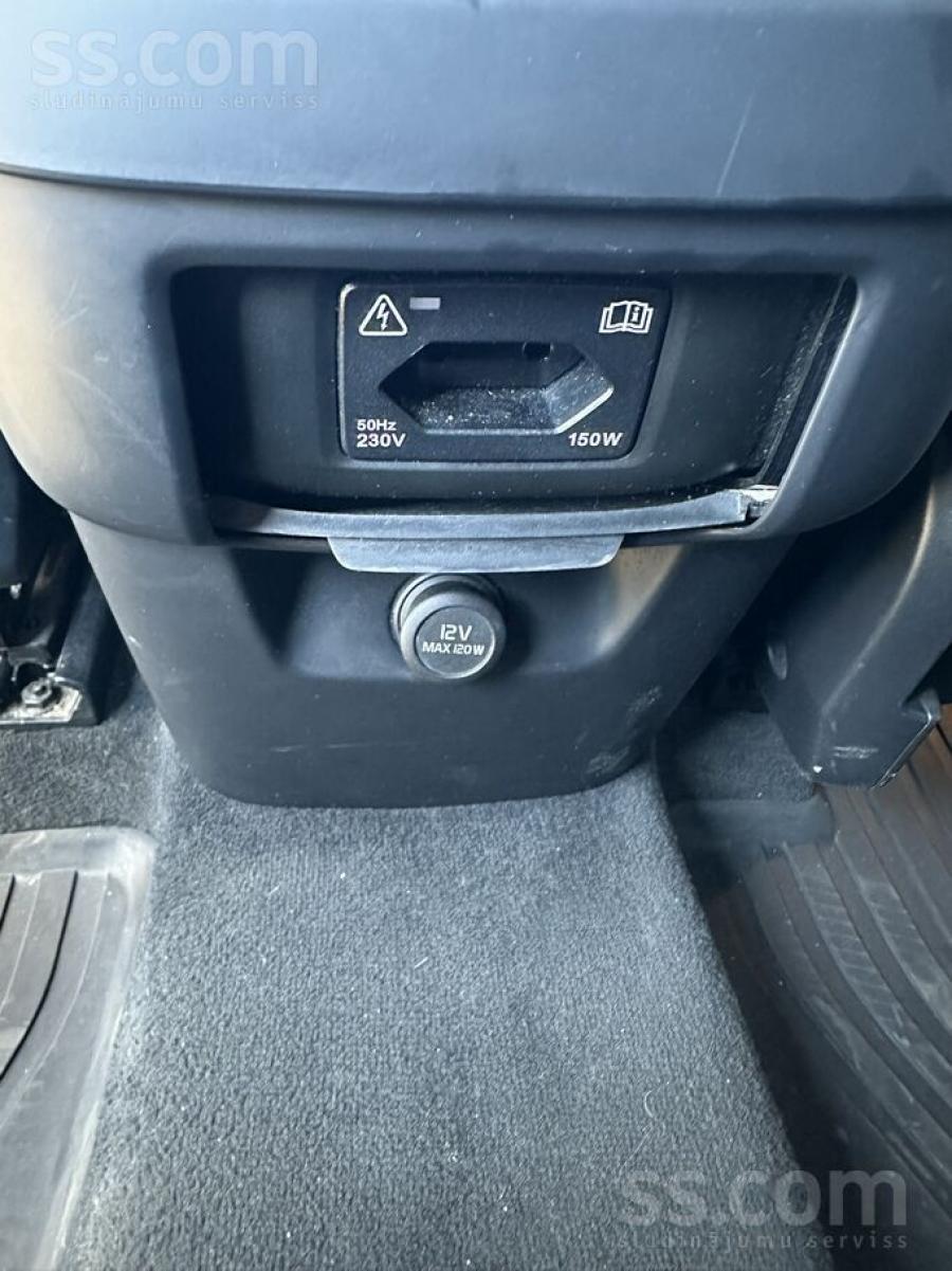 Pelēks Volvo XC90 2016 Rīga, ar dzinēja tilpumu 2.00 L un nobraukumu 224 tūkst. km par 19200 €, foto 12 vietnē AUTOMOTO.COM.LV