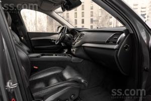 Pelēks Volvo XC90 2016 Rīga, ar dzinēja tilpumu 2.00 L un nobraukumu 195 tūkst. km par 23300 €, foto 9 vietnē AUTOMOTO.COM.LV