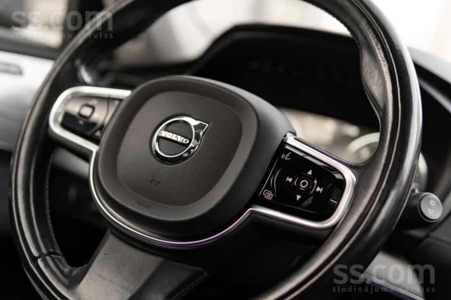 Pelēks Volvo XC90 2016 Rīga, ar dzinēja tilpumu 2.00 L un nobraukumu 195 tūkst. km par 23300 €, foto 30 vietnē AUTOMOTO.COM.LV