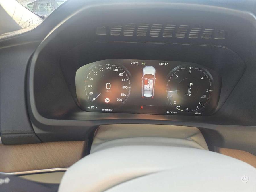 Pelēks Volvo XC90 2016 Klaipėda, ar dzinēja tilpumu 1.97 L un nobraukumu 180 tūkst. km par 27950 €, foto 13 vietnē AUTOMOTO.COM.LV