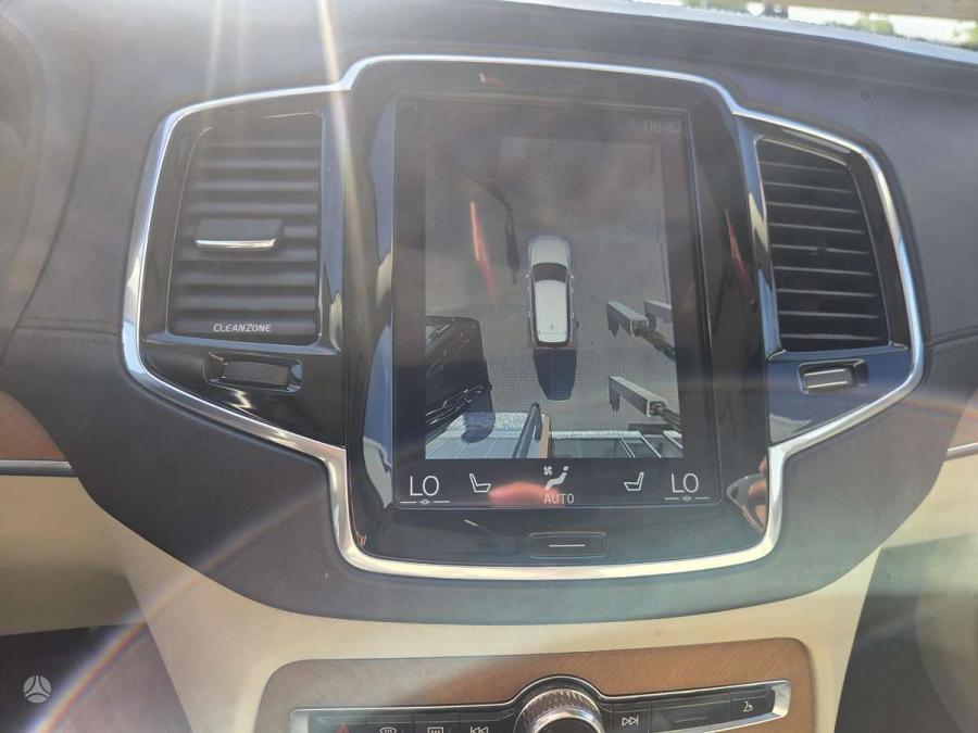 Pelēks Volvo XC90 2016 Klaipėda, ar dzinēja tilpumu 1.97 L un nobraukumu 180 tūkst. km par 27950 €, foto 14 vietnē AUTOMOTO.COM.LV