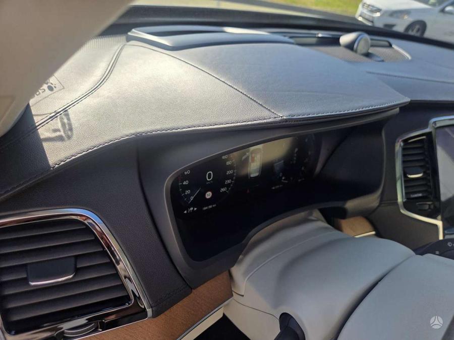Pelēks Volvo XC90 2016 Klaipėda, ar dzinēja tilpumu 1.97 L un nobraukumu 180 tūkst. km par 27950 €, foto 18 vietnē AUTOMOTO.COM.LV
