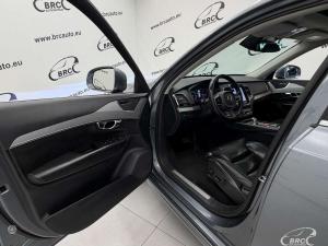 Grey Volvo XC90 2016 in Vilnius, with an engine capacity of 1.97 L and mileage of 315 thousand km for 17900 €, photo 23 on AUTOMOTO.COM.LV