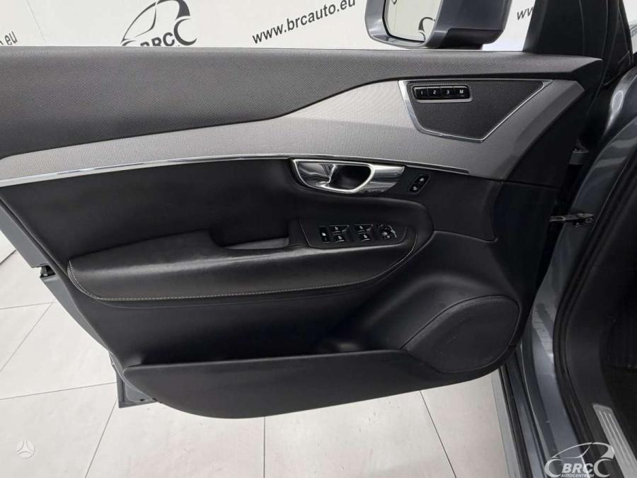 Grey Volvo XC90 2016 in Vilnius, with an engine capacity of 1.97 L and mileage of 315 thousand km for 17900 €, photo 24 on AUTOMOTO.COM.LV