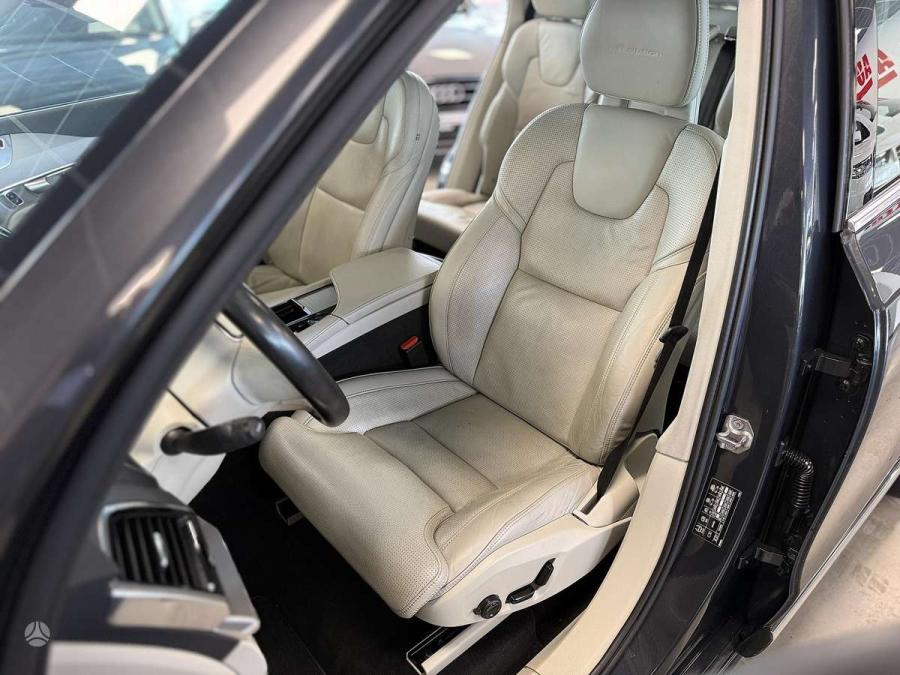 Grey Volvo XC90 2016 in Klaipeda, with an engine capacity of 2.00 L and mileage of 251 thousand km for 23500 €, photo 15 on AUTOMOTO.COM.LV