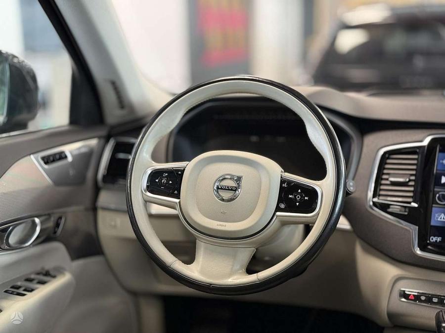 Grey Volvo XC90 2016 in Klaipeda, with an engine capacity of 2.00 L and mileage of 251 thousand km for 23500 €, photo 17 on AUTOMOTO.COM.LV
