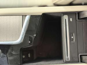 Grey Volvo XC90 2016 in Klaipeda, with an engine capacity of 2.00 L and mileage of 251 thousand km for 23500 €, photo 35 on AUTOMOTO.COM.LV