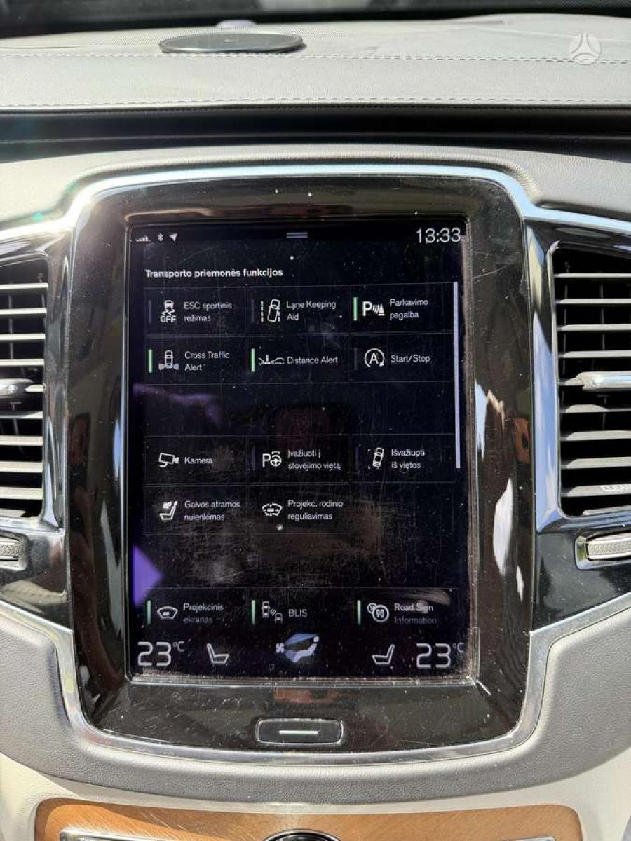 Pelēks Volvo XC90 2016 Viļņa, ar dzinēja tilpumu 1.97 L un nobraukumu 170 tūkst. km par 18200 €, foto 13 vietnē AUTOMOTO.COM.LV
