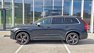 Grey Volvo XC90 2016 in Vilnius, with an engine capacity of 1.97 L and mileage of 245 thousand km for 20990 €, photo 3 on AUTOMOTO.COM.LV
