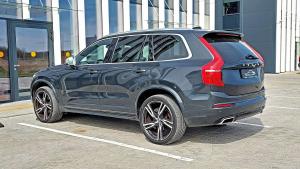Grey Volvo XC90 2016 in Vilnius, with an engine capacity of 1.97 L and mileage of 245 thousand km for 20990 €, photo 10 on AUTOMOTO.COM.LV