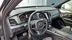 Grey Volvo XC90 2016 in Vilnius, with an engine capacity of 1.97 L and mileage of 245 thousand km for 20990 €, photo 16 on AUTOMOTO.COM.LV