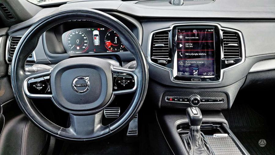 Grey Volvo XC90 2016 in Vilnius, with an engine capacity of 1.97 L and mileage of 245 thousand km for 20990 €, photo 17 on AUTOMOTO.COM.LV