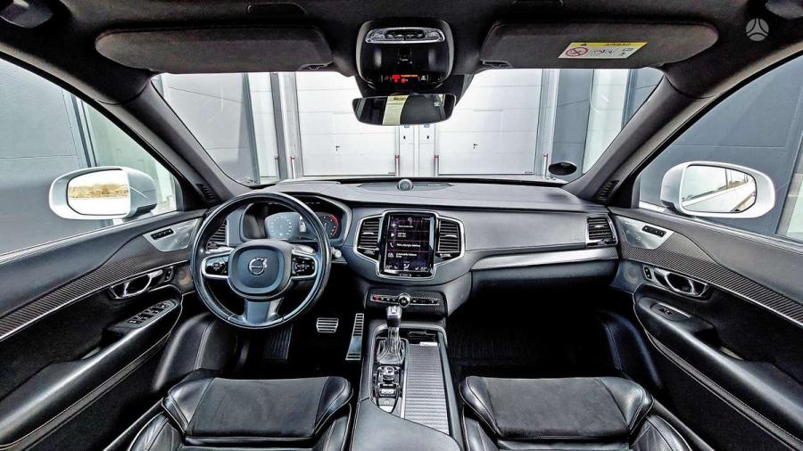 Grey Volvo XC90 2016 in Vilnius, with an engine capacity of 1.97 L and mileage of 245 thousand km for 20990 €, photo 20 on AUTOMOTO.COM.LV