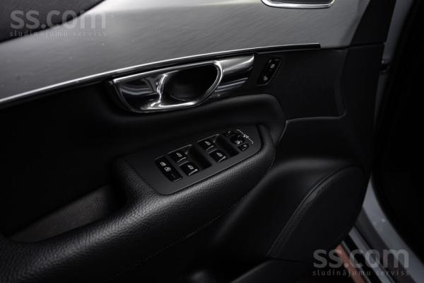 Pelēks Volvo XC90 2016 Jelgava, ar dzinēja tilpumu 2.00 L un nobraukumu 0 tūkst. km par 17999 €, foto 9 vietnē AUTOMOTO.COM.LV