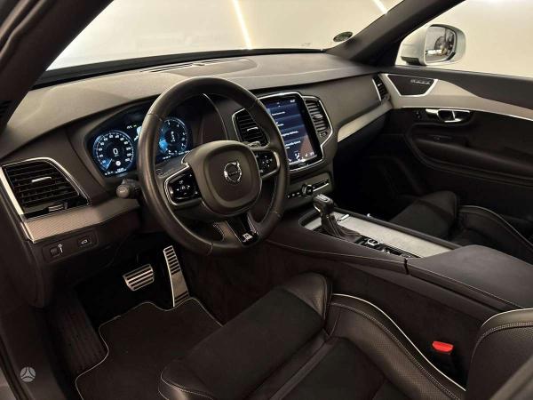 Grey Volvo XC90 2016 in Marijampole, with an engine capacity of 1.97 L and mileage of 236 thousand km for 20350 €, photo 2 on AUTOMOTO.COM.LV