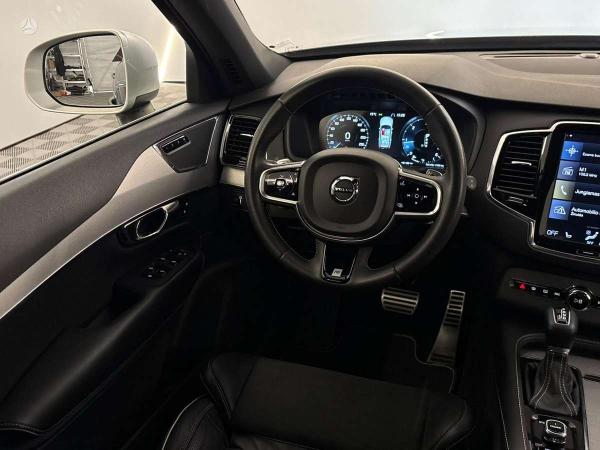 Grey Volvo XC90 2016 in Marijampole, with an engine capacity of 1.97 L and mileage of 236 thousand km for 20350 €, photo 7 on AUTOMOTO.COM.LV