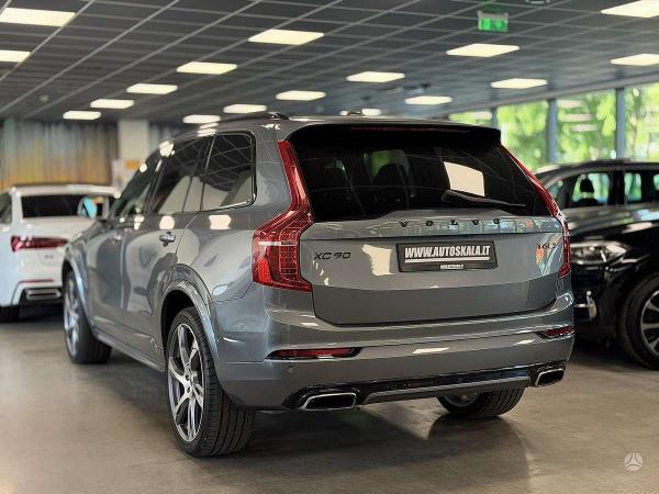 Grey Volvo XC90 2016 in Klaipeda, with an engine capacity of 1.97 L and mileage of 197 thousand km for 21450 €, photo 5 on AUTOMOTO.COM.LV