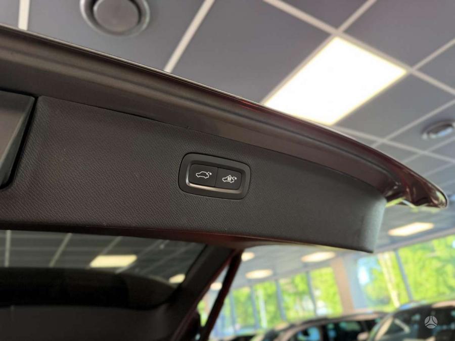 Pelēks Volvo XC90 2016 Klaipėda, ar dzinēja tilpumu 1.97 L un nobraukumu 197 tūkst. km par 21450 €, foto 10 vietnē AUTOMOTO.COM.LV