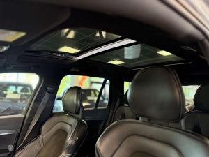 Pelēks Volvo XC90 2016 Klaipėda, ar dzinēja tilpumu 1.97 L un nobraukumu 197 tūkst. km par 21450 €, foto 30 vietnē AUTOMOTO.COM.LV
